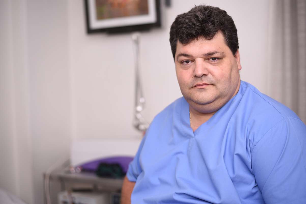 Δρ.Αθανάσιος Δερβίσογλου Γ. Χειρουργός | Βιογραφικό